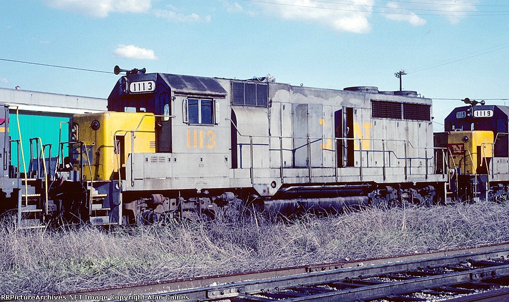L&N GP-35 1113